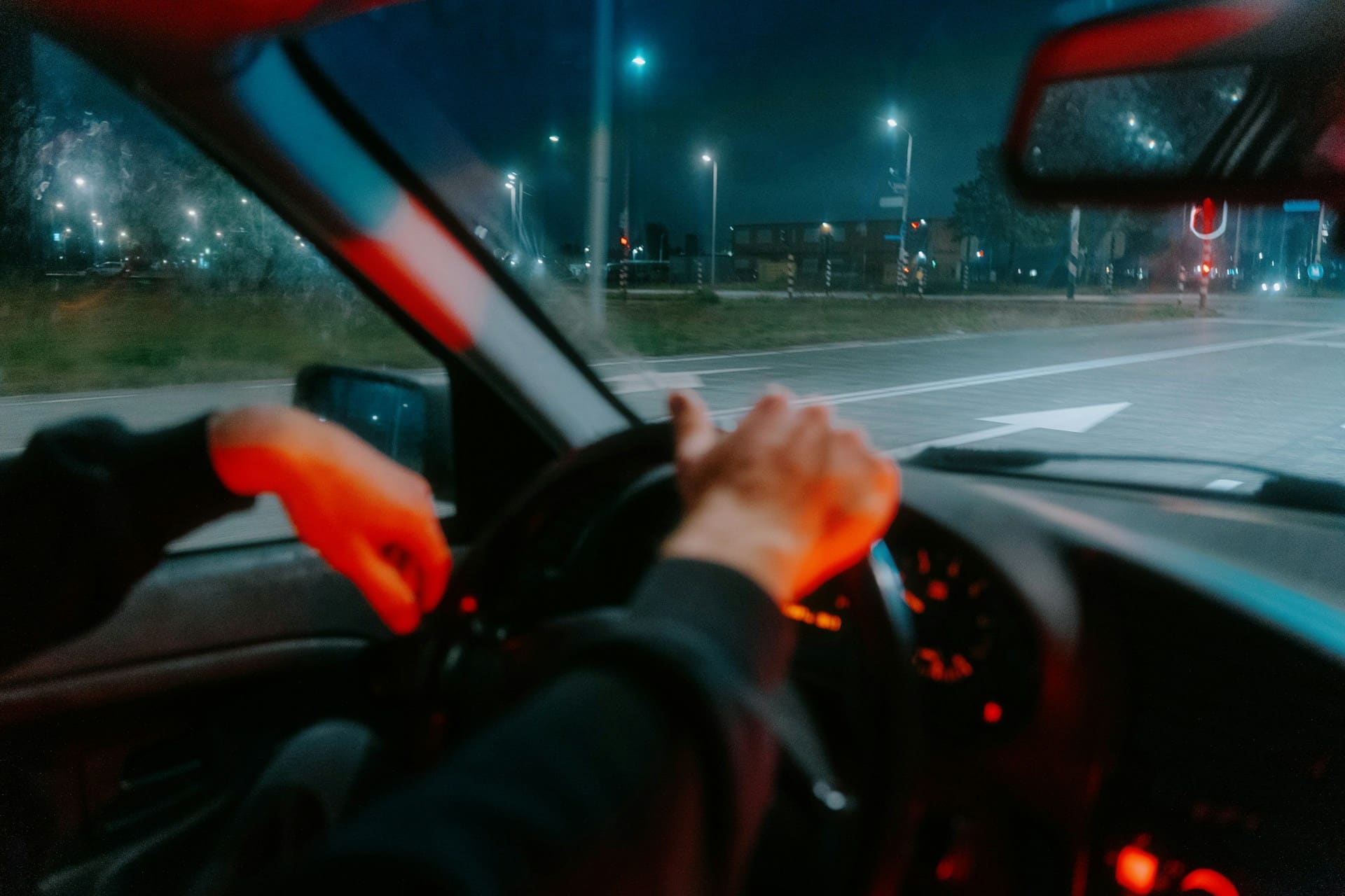 Night Driving Tips for CDL Drivers